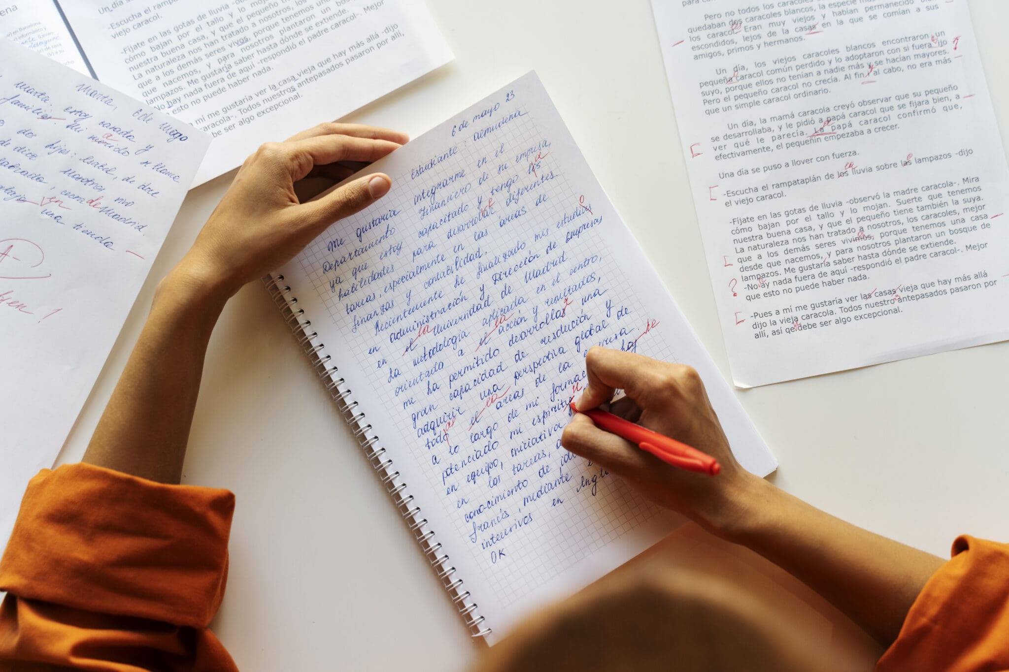 Exploring critical reading and writing at the graduate level with the ...